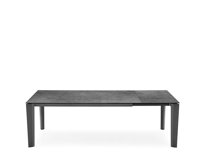 Delta: Table with extendable rectangular top and metal legs ...